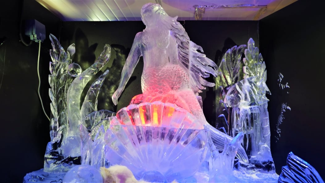 First Ice Hotel Gallery In Singapore Has Magical Ice Sculptures At Snow ...