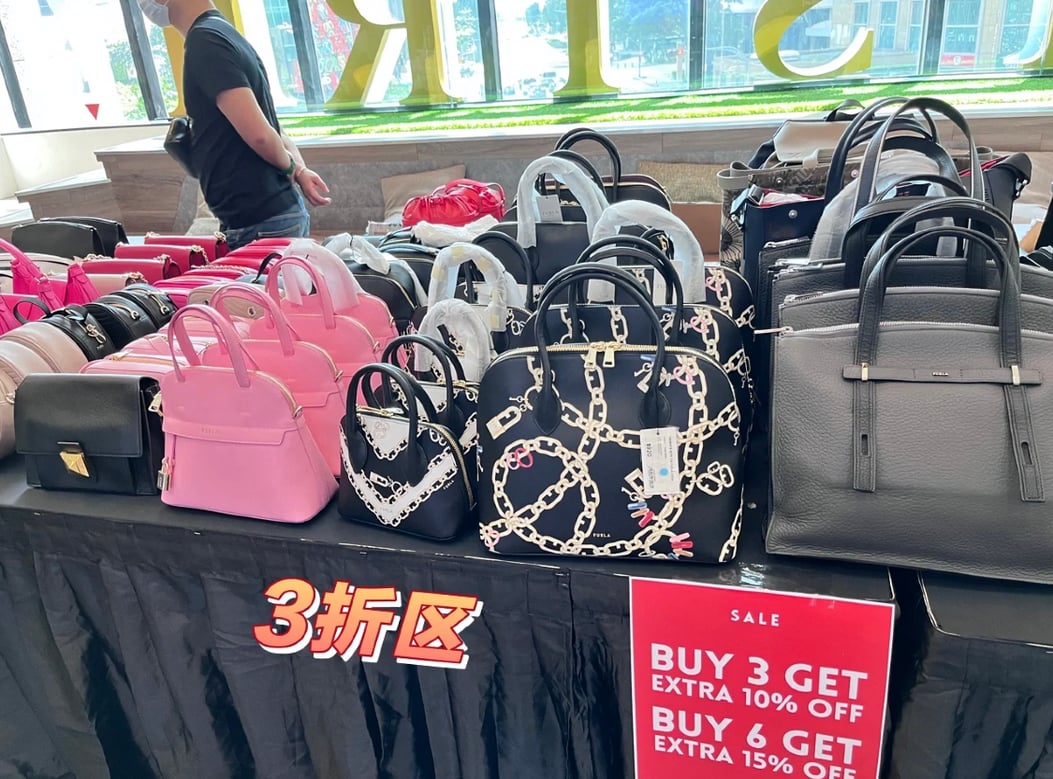 Furla Sale At Raffles Place Up To 85% Off Till 10 December