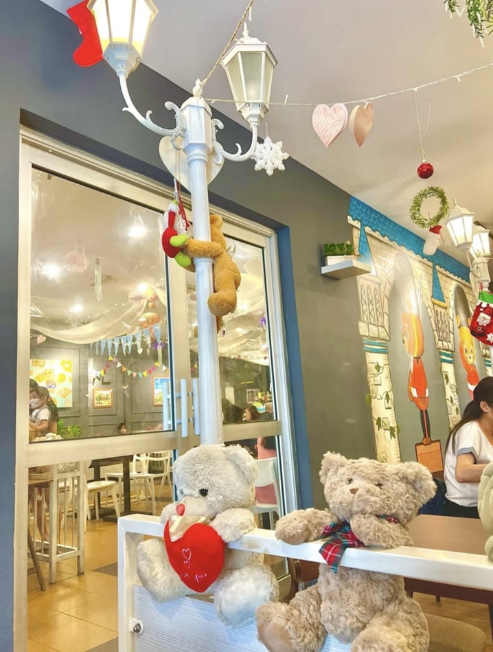 Teddy Bear-Themed Cafe In Malaysia Has Adorable Menu Items