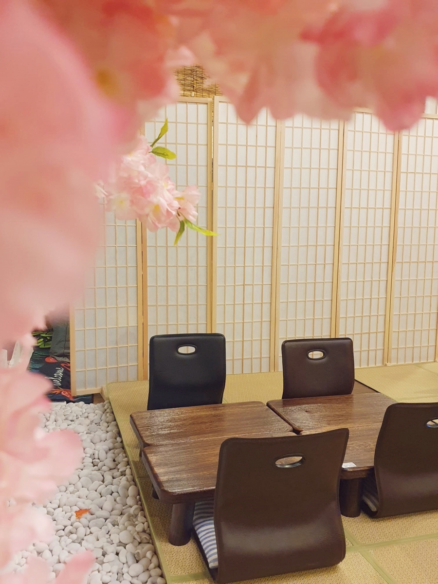 Joya Onsen Cafe Has New Sakura-Themed Baths & Cafe Decor For Springtime ...