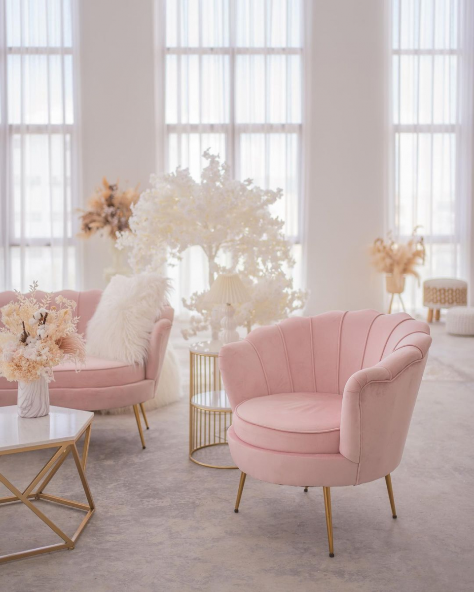 Pitega Spaces: Themed Photo Studio In Singapore, Pre-Decorated