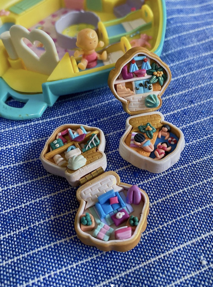 These Polly Pocket-Inspired Polymer Clay Earrings Ft. Enchanting Scenes ...