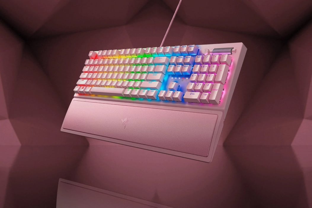 10 Essential Pink Gadgets To Complete Your Kawaii Gaming Setup