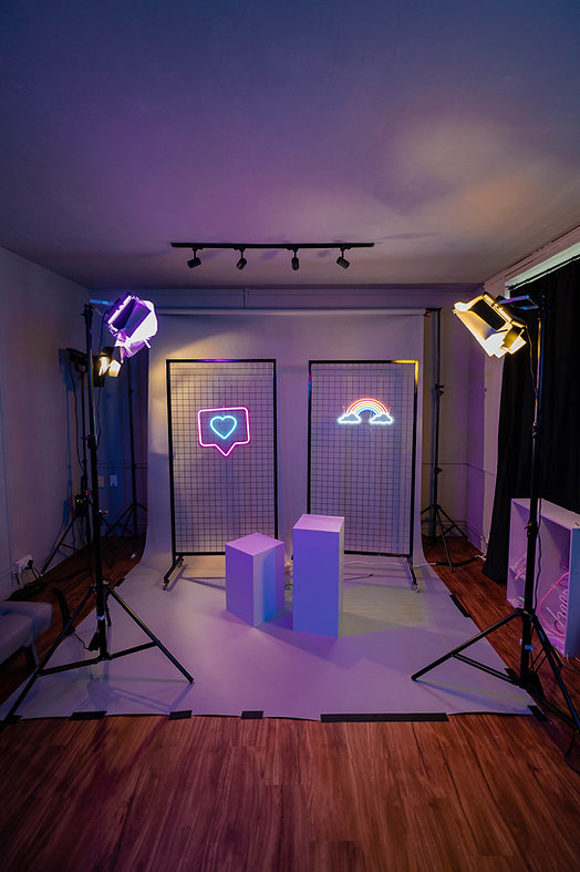 Neonbooth: Singapore's First Neon-Themed Self Photo Studio