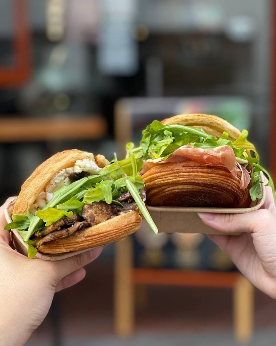 5 Bakeries To Get Viral Circular Croissants In Singapore