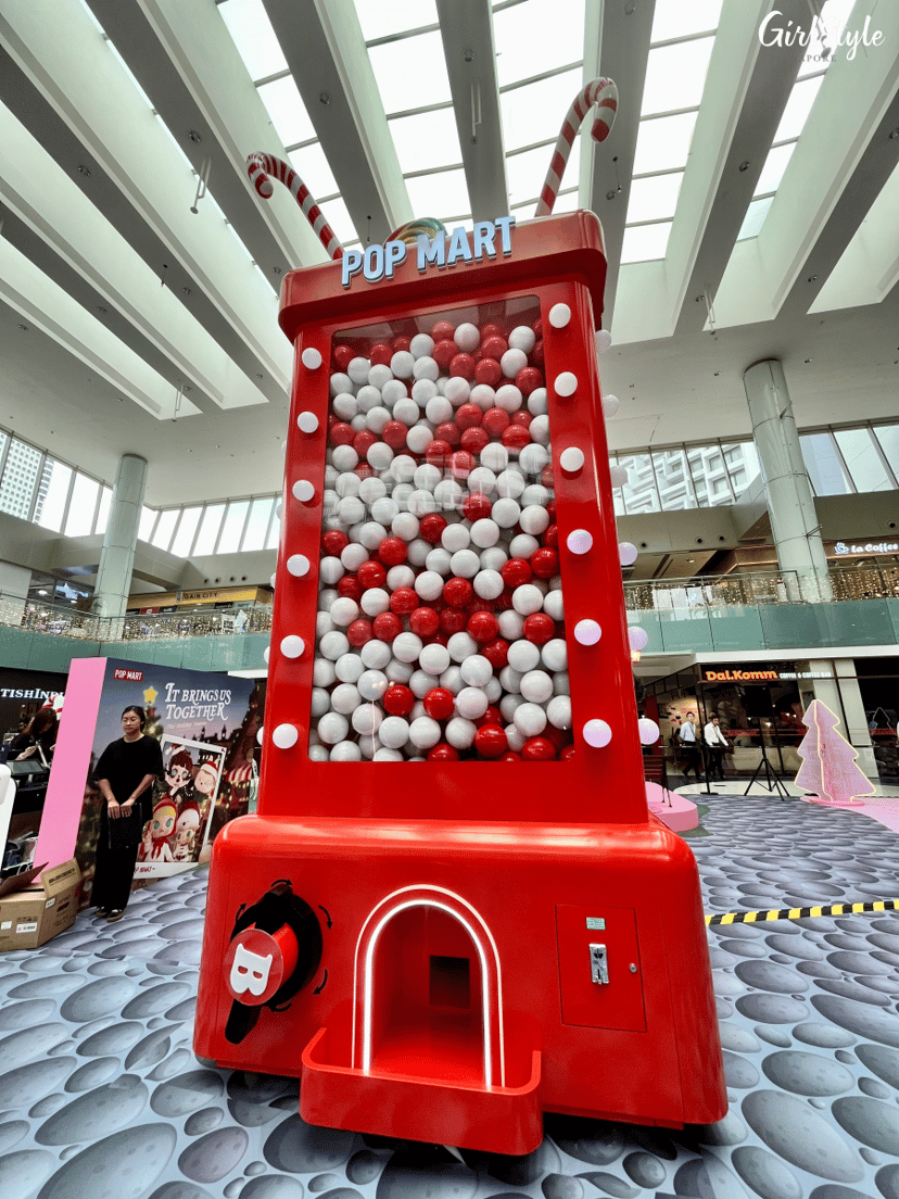 Sweet Bean Gashapon Machine In Singapore