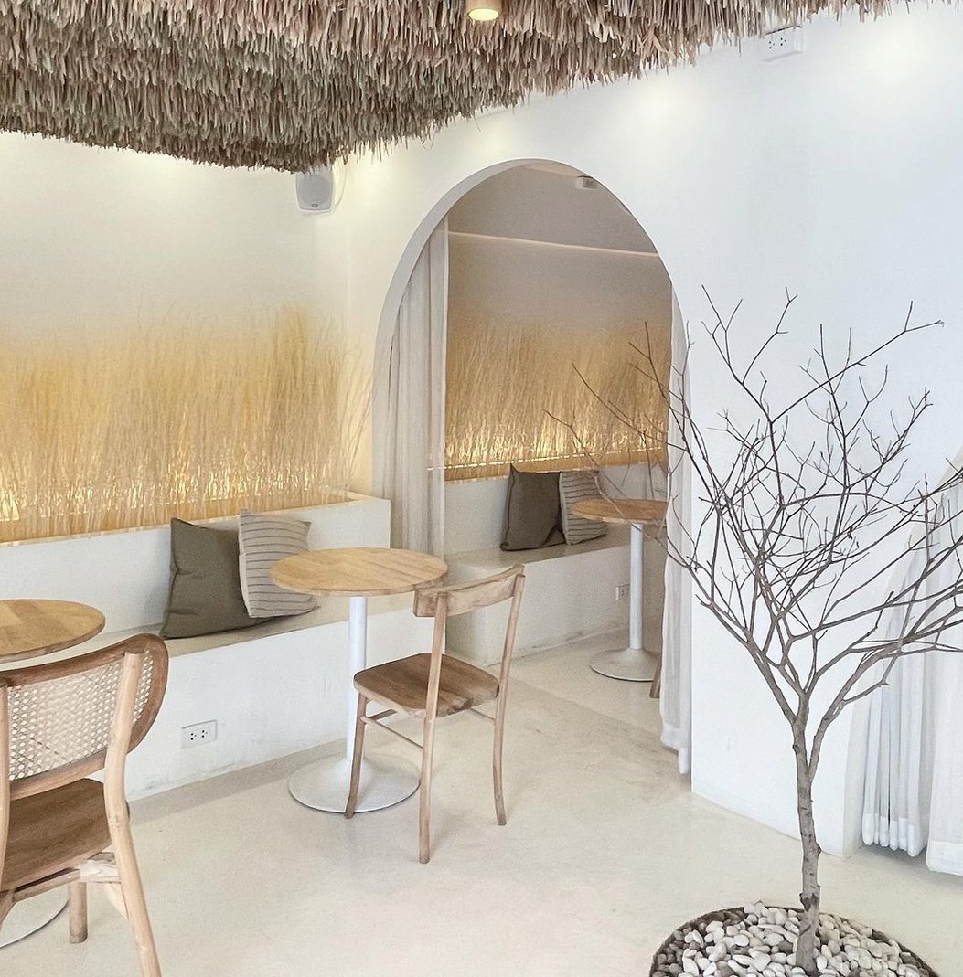 Everyday Mookrata Bangkok Review: Aesthetic Mookata Joint w/ Cafe Vibes