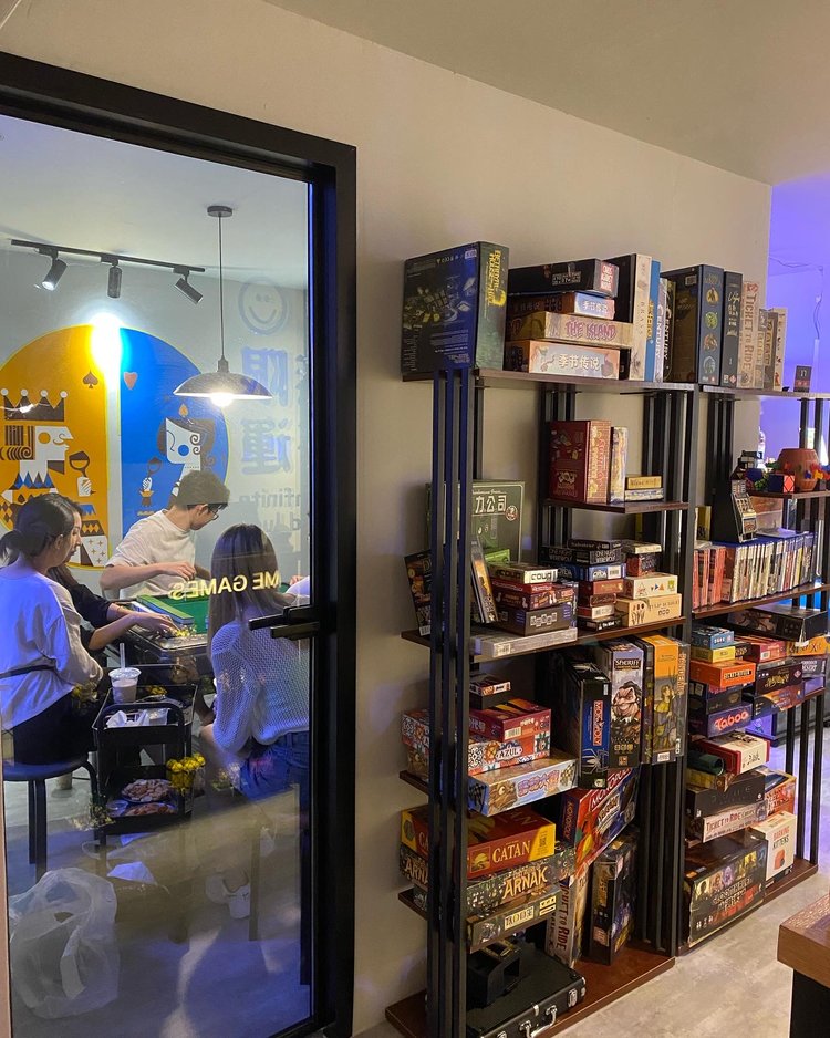 This Affordable 24-Hour Games Cafe Has Video Games, Board Games & Mahjong
