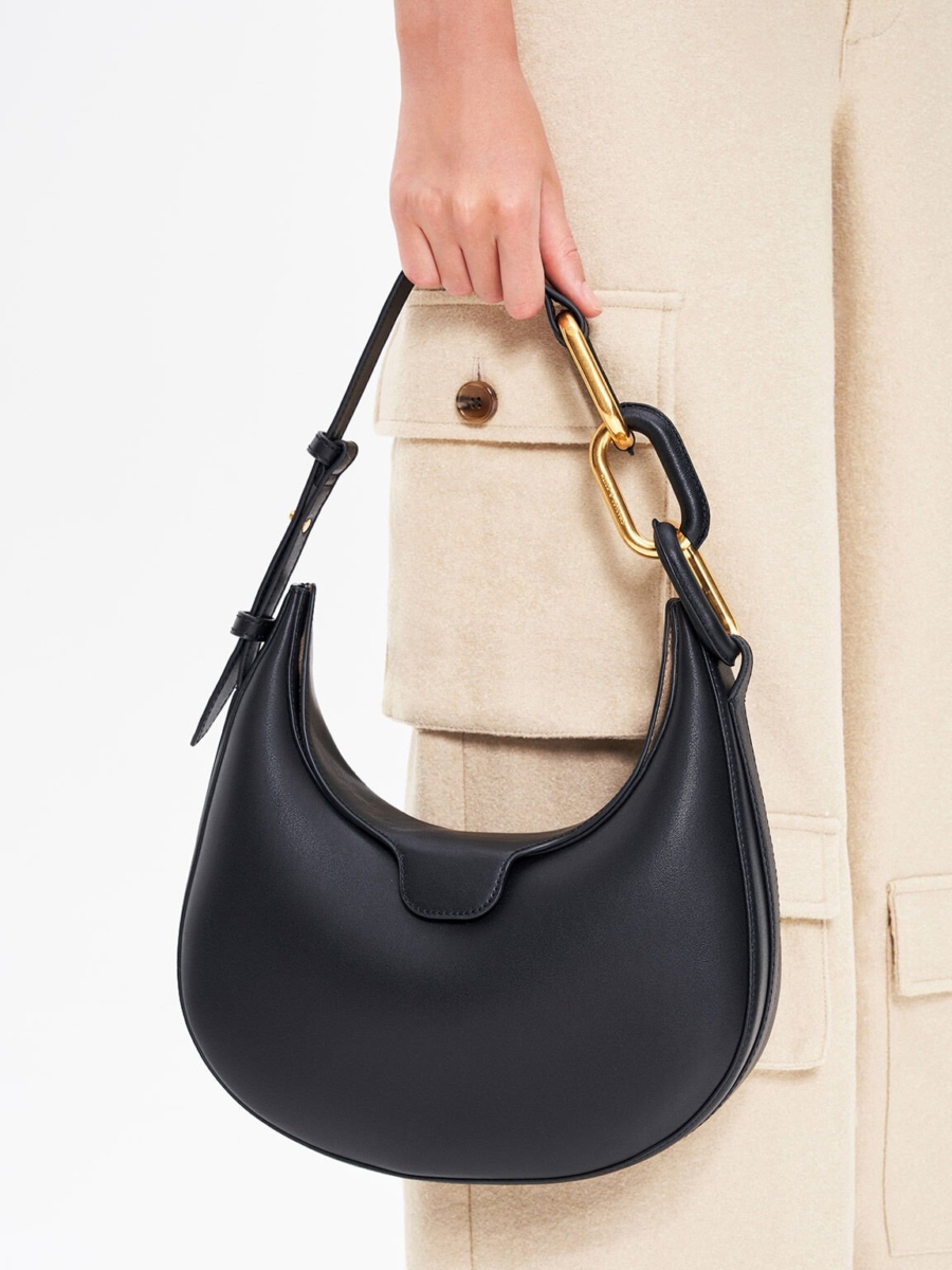 8 Stunning Black Charles & Keith Handbags That'll Get Endless Use 8 ...