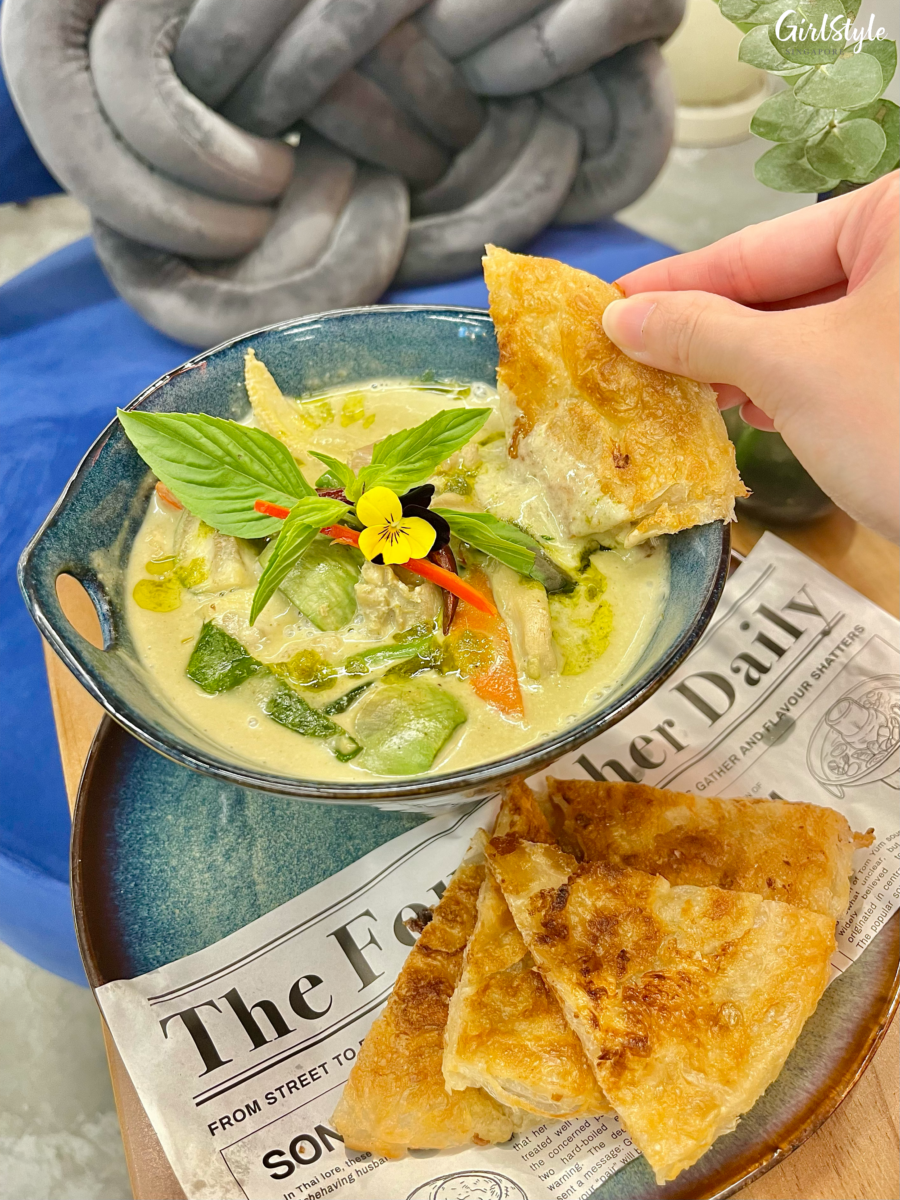 Fourgather Thai Restaurant at Telok Ayer has an eclectic ambience