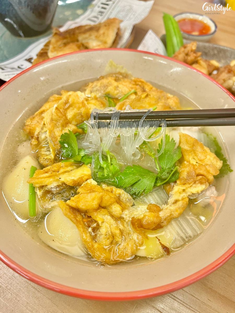 Fourgather Thai Restaurant at Telok Ayer has an eclectic ambience