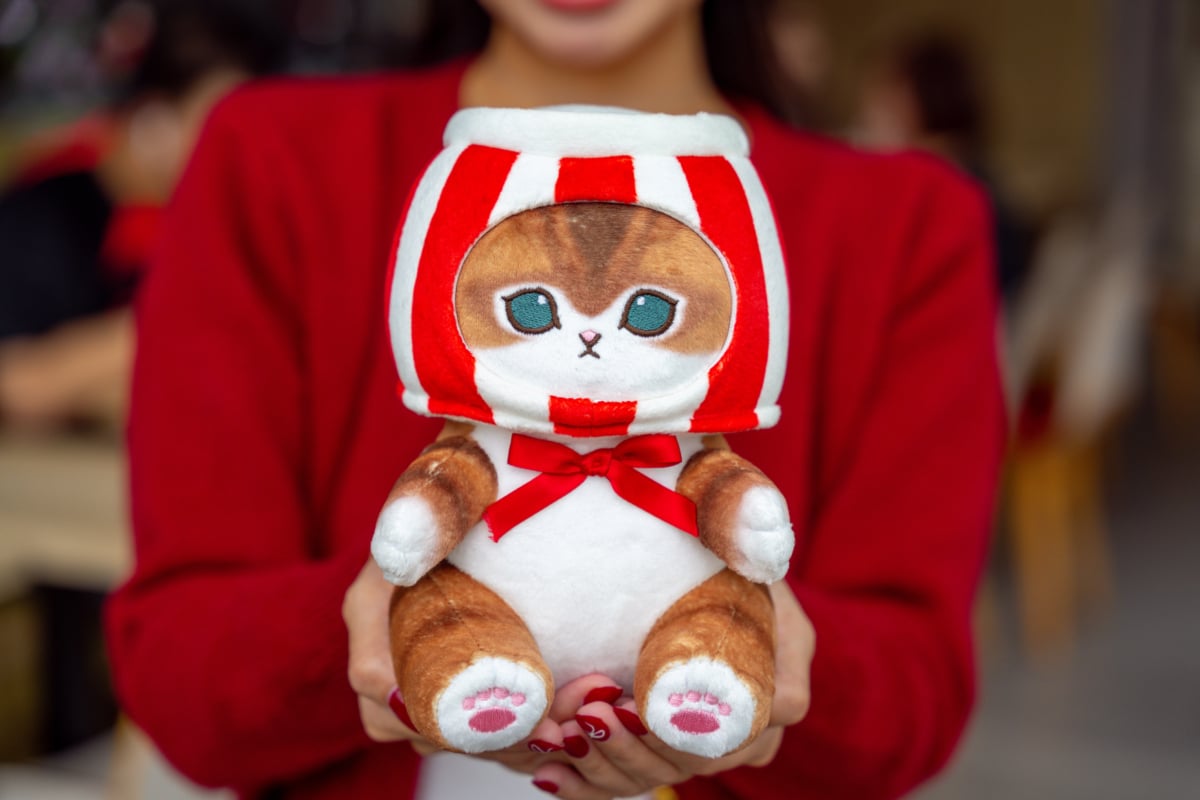 Here's How To Get Your Paws On The Cutest New KFC x Mofusand Keychains ...