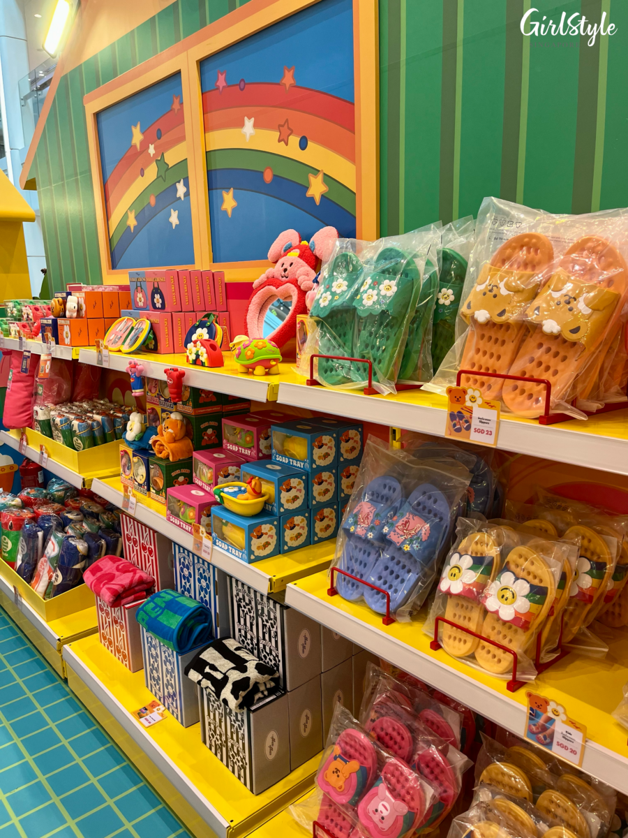 Wiggle Wiggle Pop-Up in Singapore at Plaza Singapura